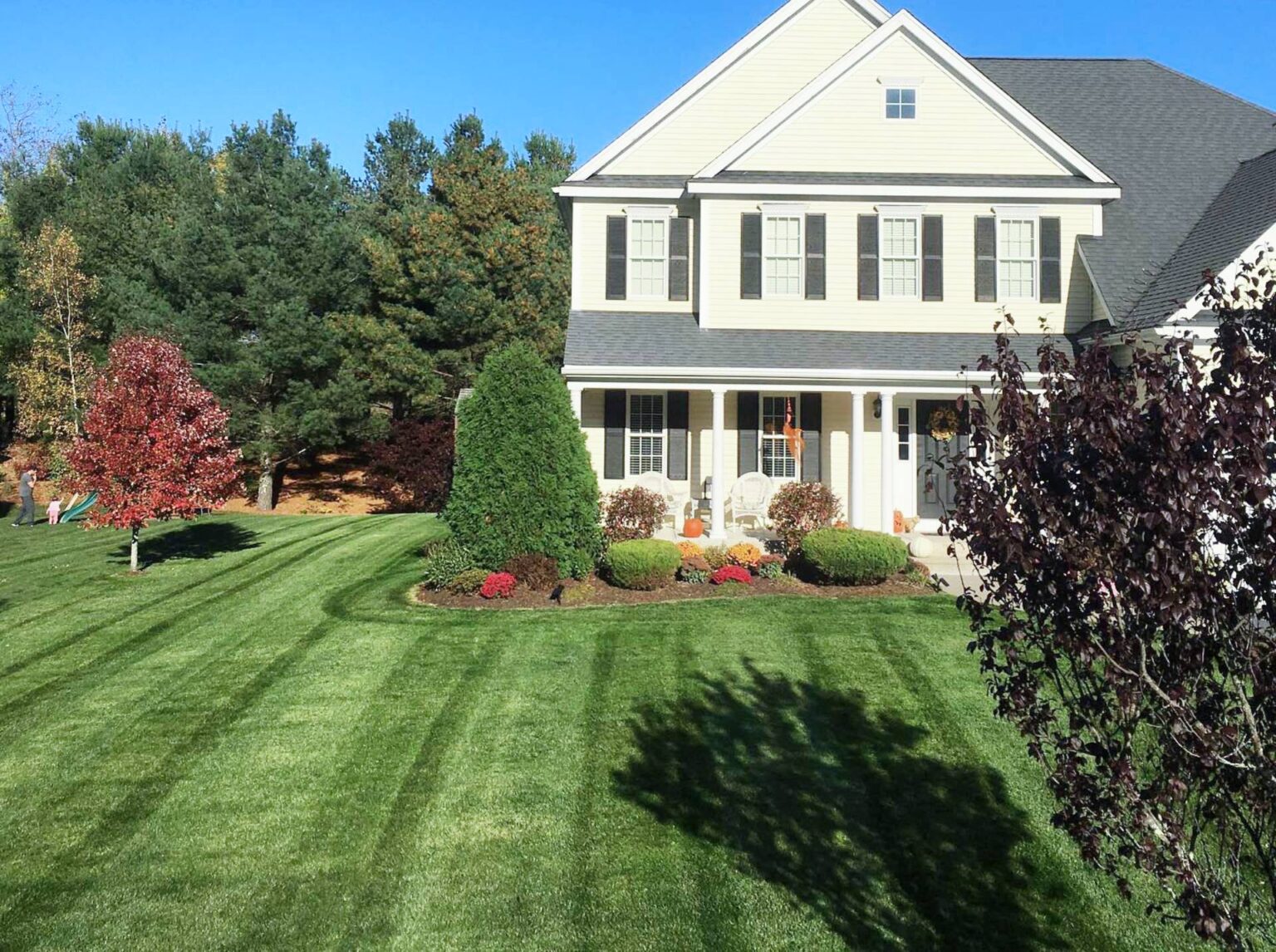 Maione Landscapes: #1 Lawn Care Specialists Franklin, MA